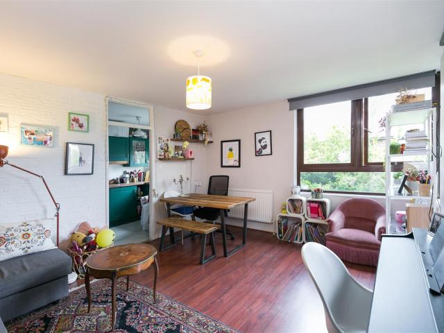 Galatea Square, Peckham, London, SE15