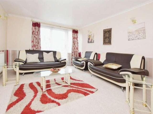Gale Close, Mitcham, CR4
