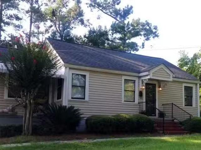 Gale Stanley, 831 State Rd S 38 1825, Orangeburg 1 Bedroom.
