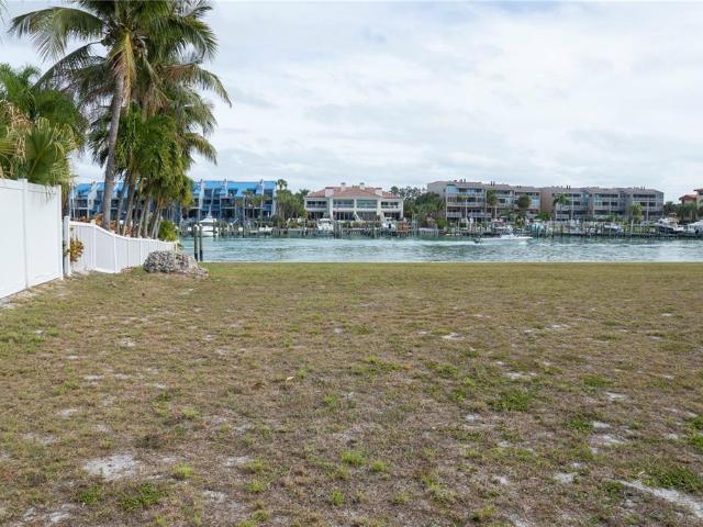 Galeon Dr, St. Petersburg, FL 33715 | MLS #TB8357