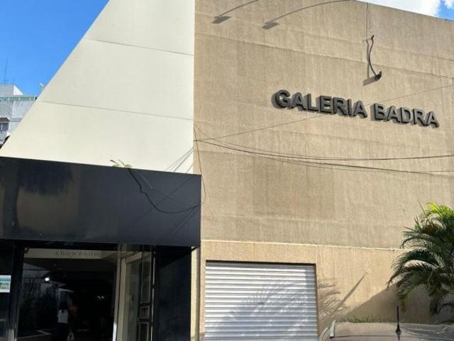 Galeria Comercial no Setor Oeste