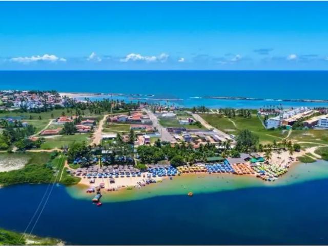 Galeria de Lojas à Beira mar em Tabatinga, Nísia Floresta