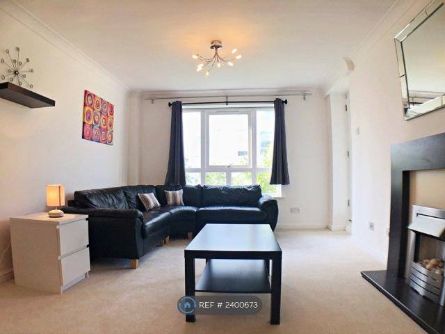 Galleons View, London E14, 2 bed flat to rent, £2,200 pcm | PrimeLocation