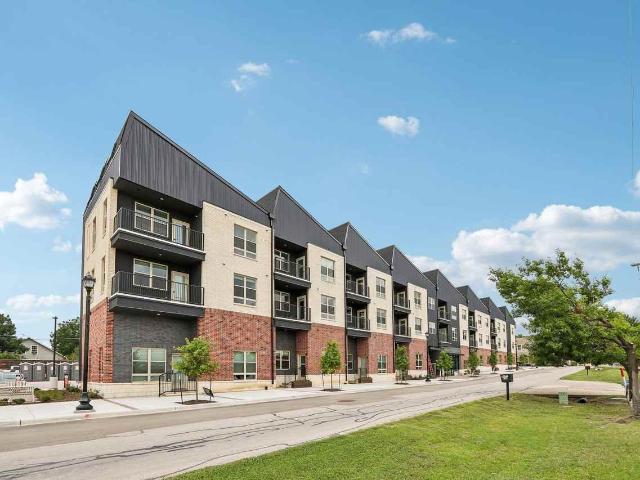 Gallery Rail District 1 Bedroom Apartment for Rent at 6810 Ash St, Frisco, TX 75034