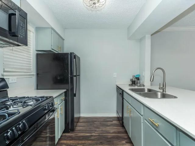 Galleria Flats Apartments 1 Bedroom Apartment for Rent at 3001 Hillcroft St, Houston, TX 77057 Woodlake Briar Meadow