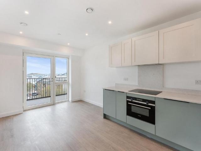 Galleria House, Royal Victoria. Studio to rent £1,798 pcm £415 pw