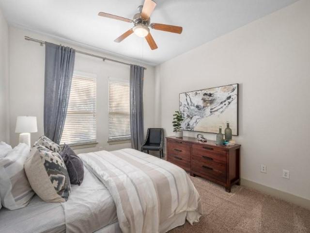 Galleria Parc Apartments 3 Bedroom Apartment for Rent at 3363 Mccue Rd, Houston, TX 77056 Great Uptown