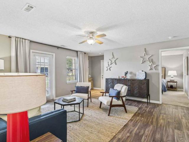 Galleria Park Apartments 2 Bedroom Apartment for Rent at 100 Robins West Pkwy, Warner Robins, GA 31088