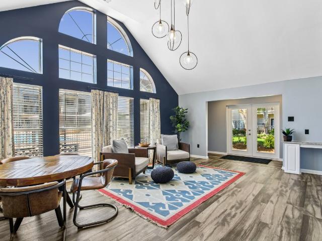 Galleria Park Apartments 2 Bedroom Apartment for Rent at 100 Robins West Pkwy, Warner Robins, GA 31088