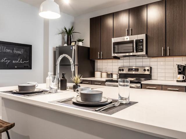 Gallerie Apartments Studio Apartment for Rent at 2705 Mcgee Trfy, Kansas City, MO 64108 Union Hill