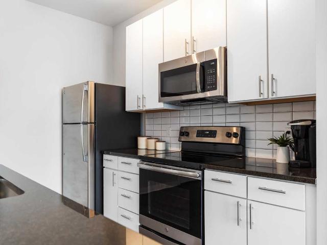 Gallerie Apartments 2 Bedroom Apartment for Rent at 2705 Mcgee Trfy, Kansas City, MO 64108 Union Hill