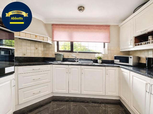 Galleywood Road, Chelmsford CM2, Room to rent, £750 pcm | PrimeLocation