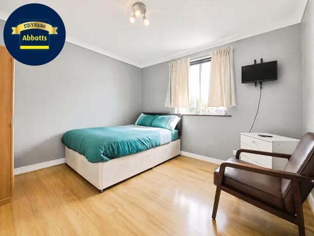 Galleywood Road, Great Baddow CM2