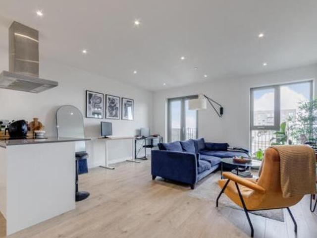 Galley House, Atlantis Avenue, 1 Bedroom Flat