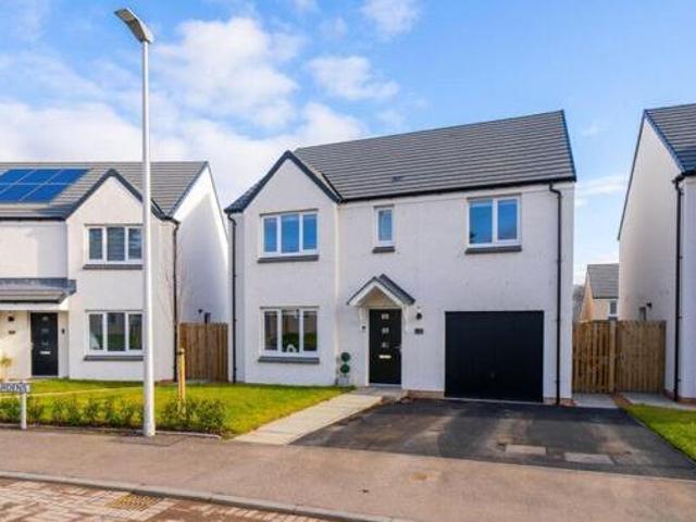 Galloway Gardens, Guardbridge, 4 Bedroom Detached