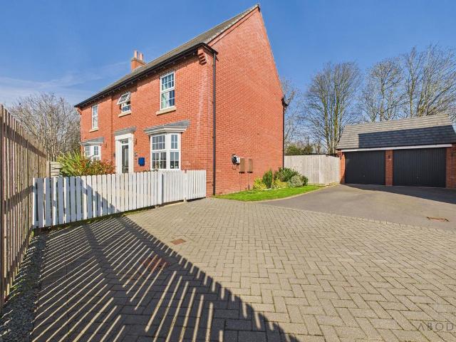 Galloway Road, Drakelow, Burton On Trent DE15, 5 bed detached house to rent, £1,950 pcm | PrimeLocation