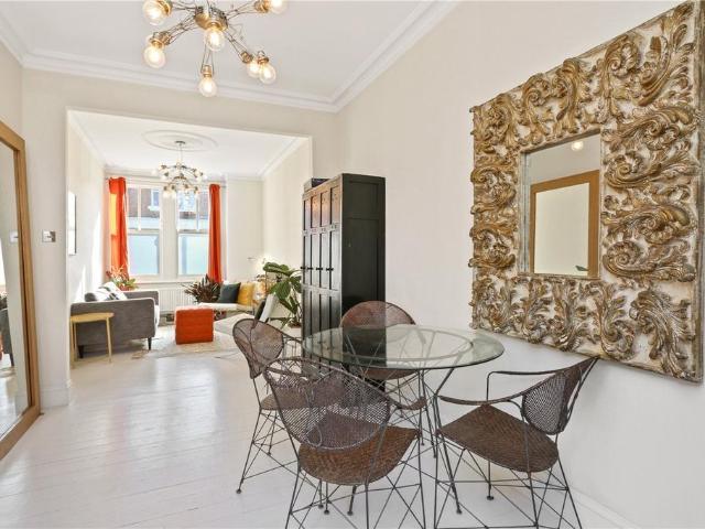 Galloway Road, London, W12 3 bed terraced house to rent £4,000 pcm £923 pw