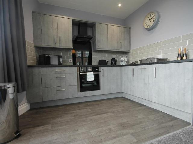 Gallowgate Apartments, City Centre 3 bed apartment to rent £1,695 pcm £391 pw