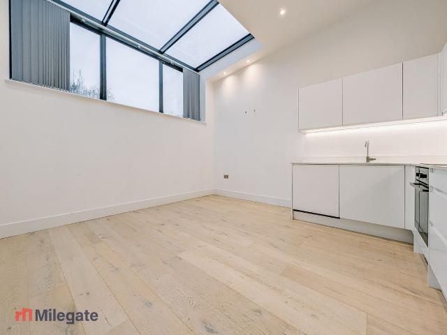 Gallows Yard, Kingston Upon Thames KT2, 1 bed flat to rent, £1,500 pcm | PrimeLocation