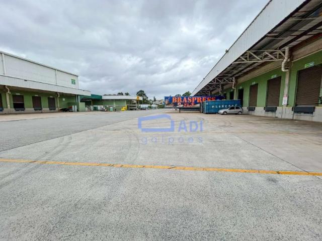 Galpão 11709 m² 18 docas Dutra Arujá