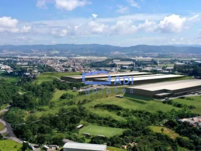 Galpão 13372 m² 14 docas Aeroporto Dutra/Guarulhos