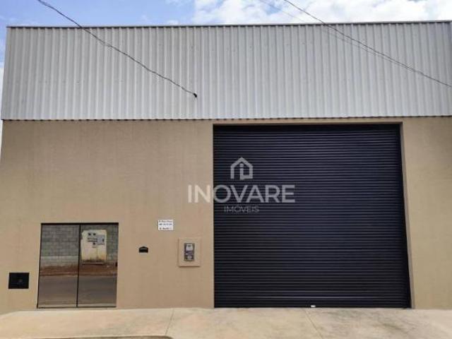Galpão, 300 m² venda por R$ 650.000,00 ou aluguel por R$ 6.000,00/mês Setor Buritys Itumbiara/