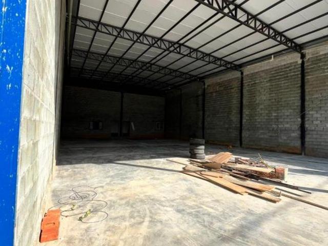 GALPÃO 350MT SETOR PARQUE OESTE INDUSTRIAL