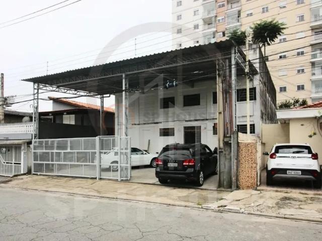 Galpão, 363 metros, reformado