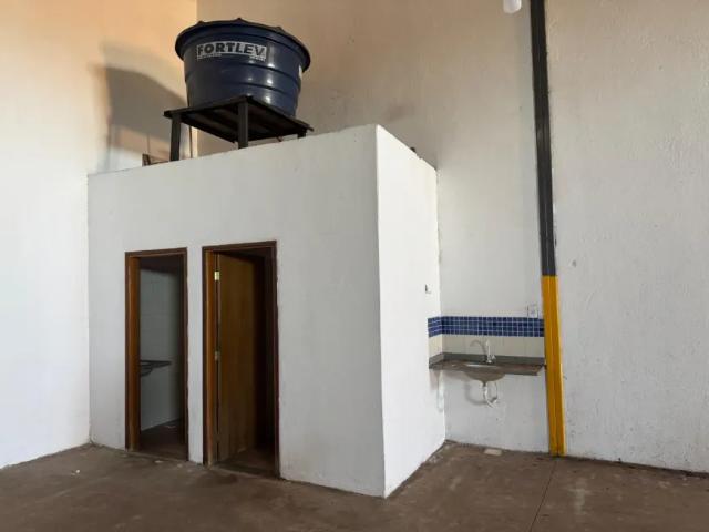 Galpão 600 metros quadrados próximo à Perimentral na Avenida Maria de Melo Jardim Gramado