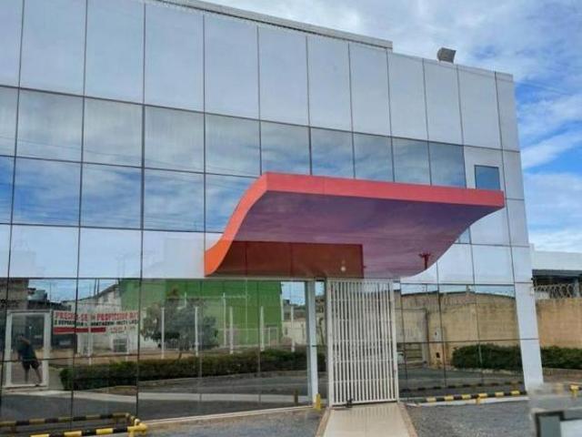 > GALPÃO COM ESTRUTURA NA CEILÂNDIA DF