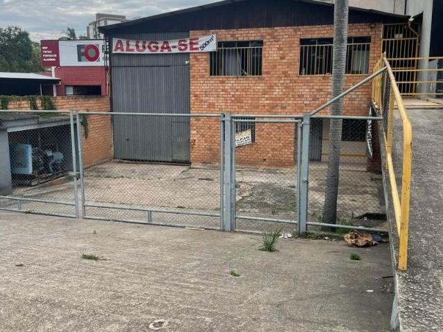 Galpão com 420m² Jardim do Sabia Cotia/SP