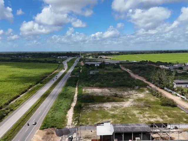 Galpão comercial na BR 101, 400 m2