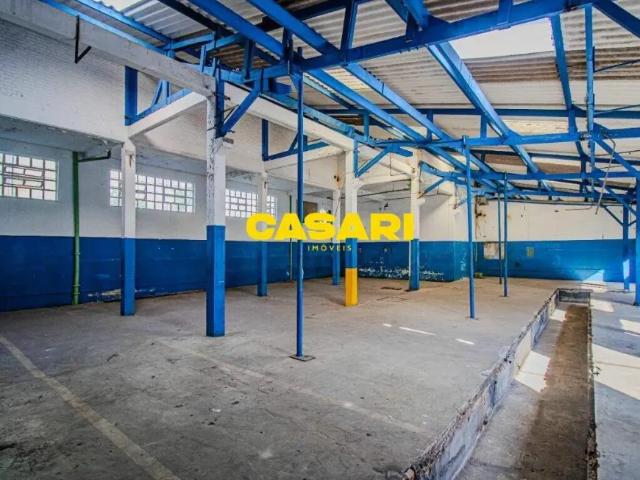 Galpão Comercial à Venda ou Locação com 2.810 m² – Centro de São Caetano do Sul