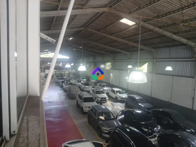 Galpão Comercial com 4 Salas em Camorim