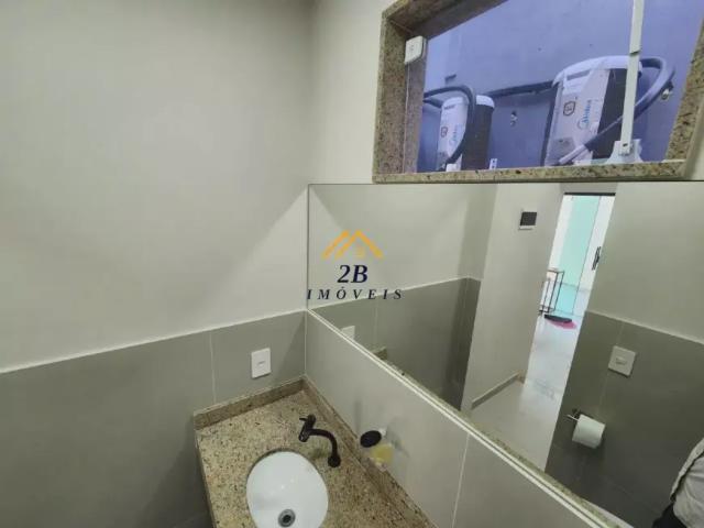Galpão comercial com 243 m² para locação na Estrada Rodrigues Caldas, Taquara Rio de Janeiro RJ