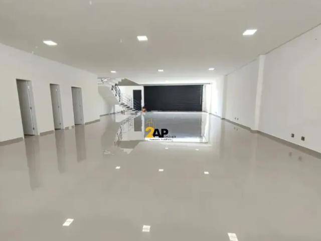 Galpão Comercial de Alto Padrão para Locação na Vila Monumento, São Paulo SP: 6 Banheiros, 5 Vagas d