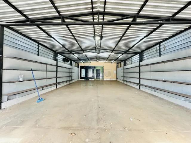 Galpão comercial de 160m² para locação Condomínio Itamaraty