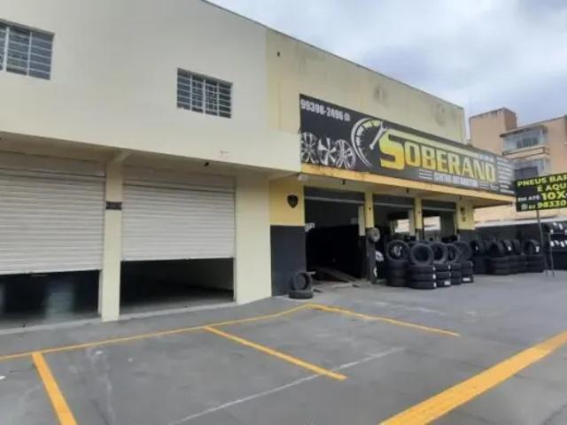Galpão comercial de 170 m² na av. C 17