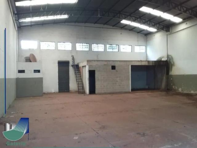 Galpão comercial para alugar, 544m² Quintino Facci I