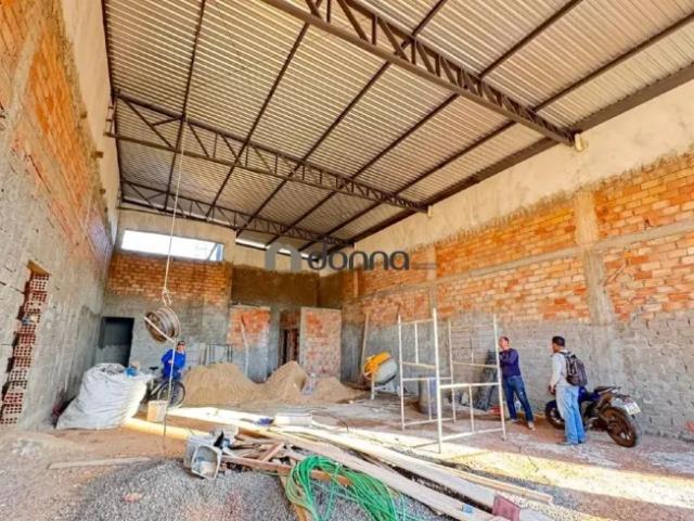 Galpão Comercial para Aluguel | 200 m² Internos em Uberaba Reserva Ushuaia