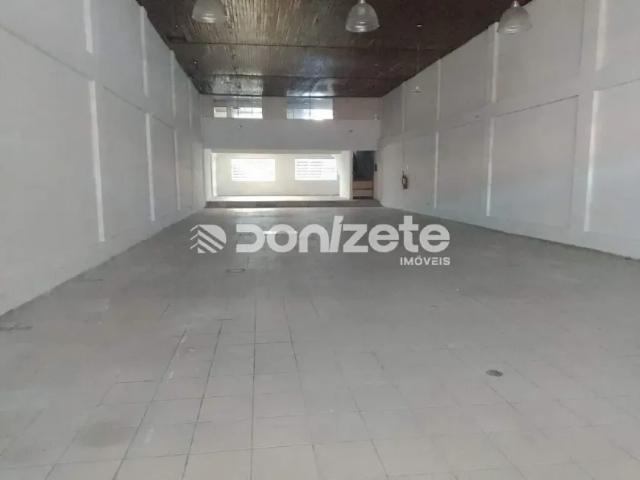 Galpão Comercial para Aluguel — 514 m² no Centro, Santo André