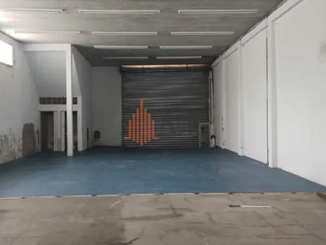 Galpão Comercial 900m² para Locação em São Mateus