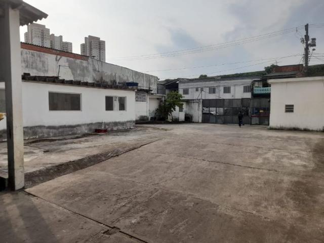 Galpão a venda no Jardim Nossa Senhora Aparecida Diadema 3 Dorms