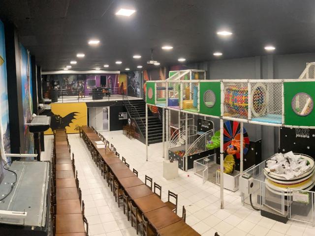 Galpão / Depósito / Armazém para venda e aluguel em Bento Ribeiro em Rio De Janeiro Rio de Janeiro de 500.00m²