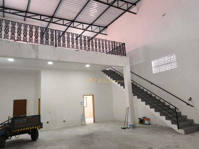 Galpão / Depósito / Armazém para venda e aluguel em Jardim São Dimas em São José Dos Campos São Paulo de 240.00m² com 8 Garagens