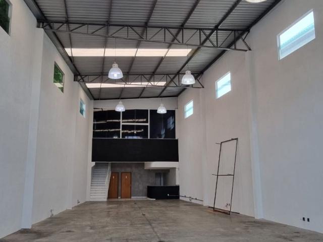 Galpão / Depósito / Armazém para venda em Além Ponte em Sorocaba São Paulo de 292.00m² com 4 Garagens