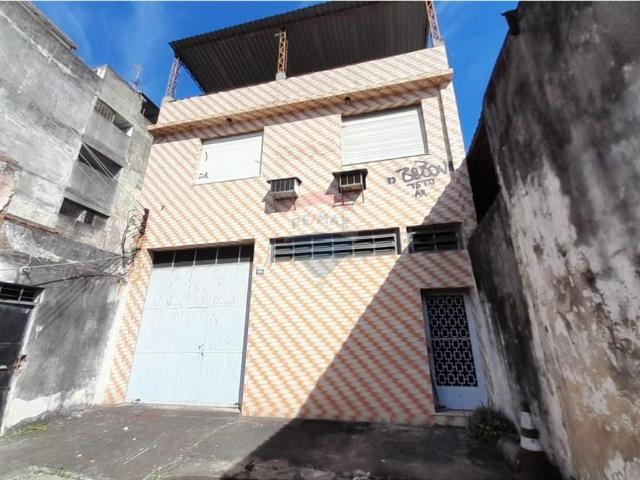 Galpão / Depósito / Armazém para venda em Cavalcanti em Rio De Janeiro Rio de Janeiro de 1200.00m² com 3 Quartos e 5 Garagens