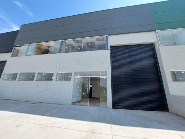 Galpão / Depósito / Armazém para venda em Chácara Alvorada em Indaiatuba São Paulo de 436.00m² com 4 Garagens