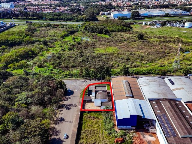 Galpão / Depósito / Armazém para venda em Distrito Industrial em Leme São Paulo de 370.00m² com 3 Quartos e 20 Garagens