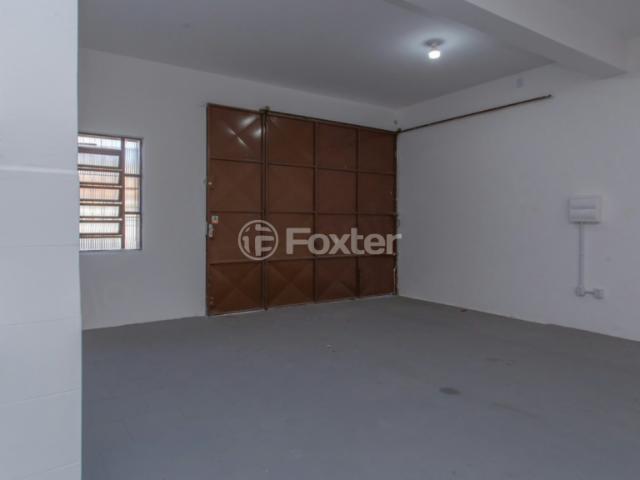 Galpão / Depósito / Armazém / Pavilhão com 3 dormitórios em Porto Alegre